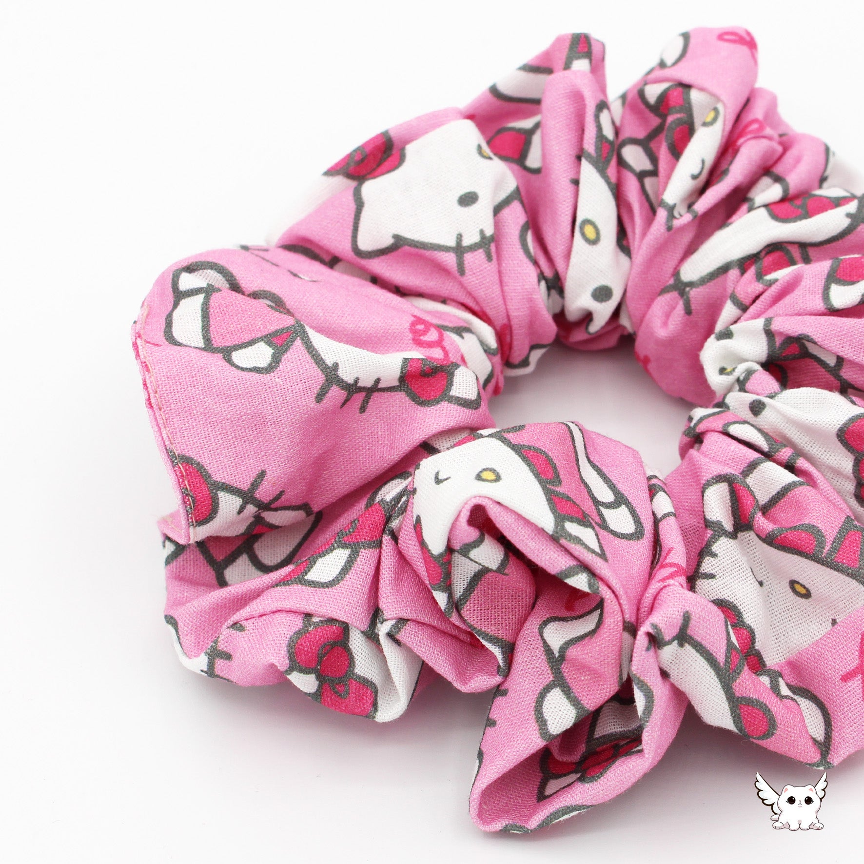 HELLO KITTY SCRUNCHIE – Queenies Australia